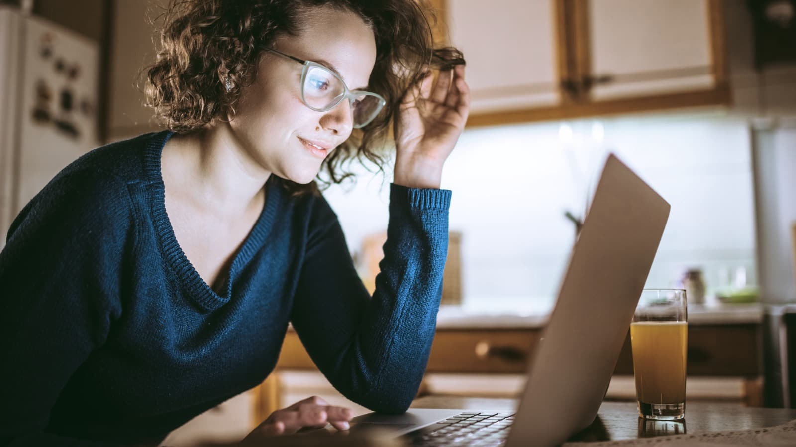 Can You Pause Your Internet Service? Yes. Here's How.